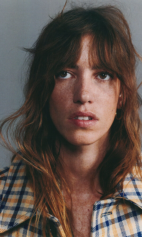 Alice Sofia - Mirrrs Models