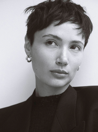 Charmie Pfeffer - Mirrrs Models