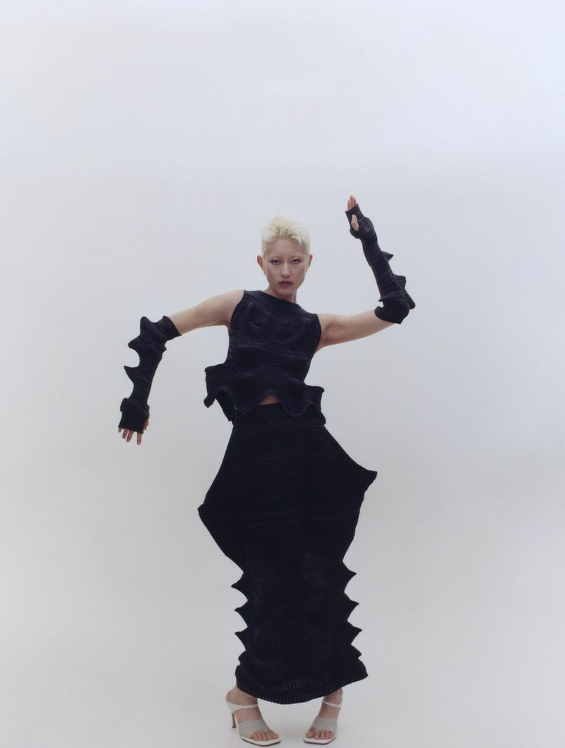 Eny Jaki for Tush Magazine - Mirrrs Models