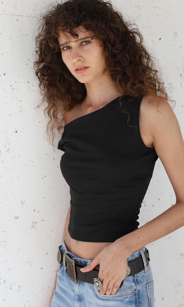 Noa Rabinovich - Mirrrs Models