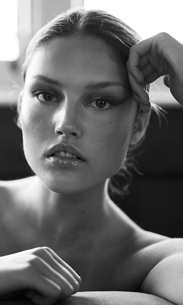 Maddi Kinna - Mirrrs Models