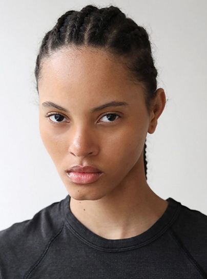 Renata Teles - Mirrrs Models